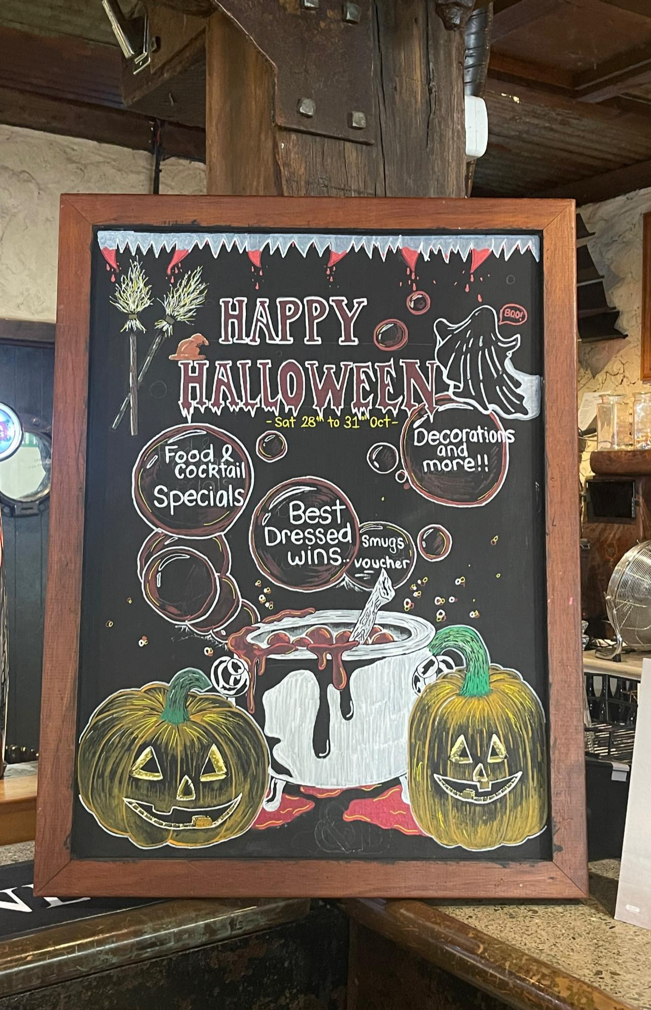 Gallery | Smugglers Pub & Cafe - Best Bars and Restaurants